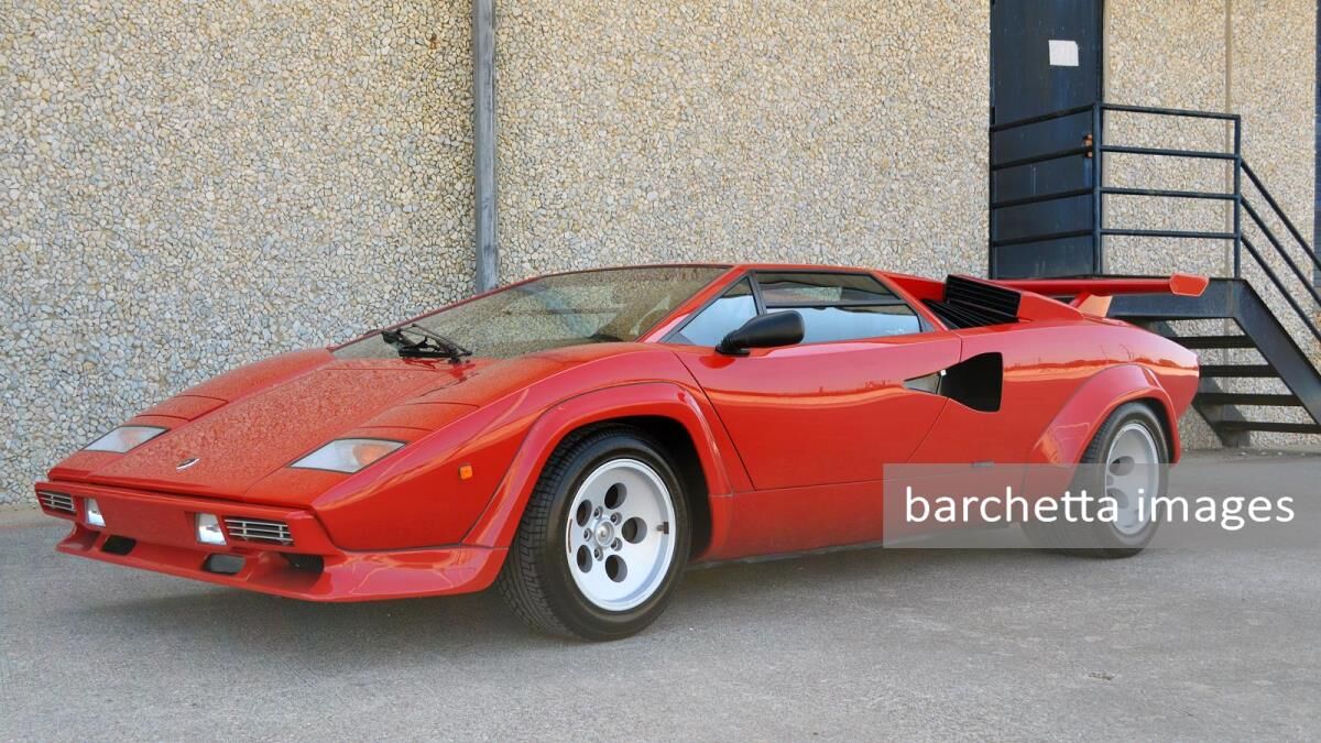Lot S110.1 - 1985 Lamborghini Countach 5000S / barchetta / MediaCenter.PLUS