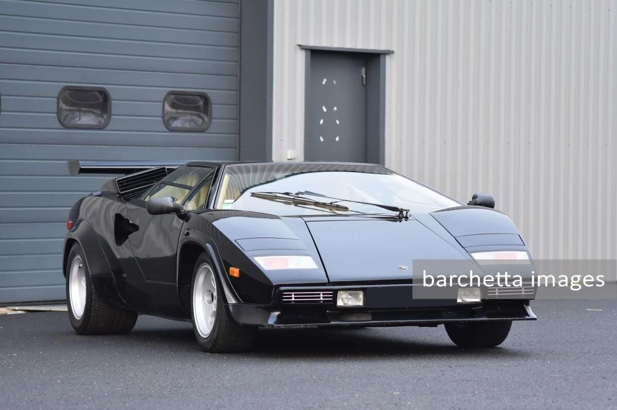 Lot 081 - 1983 Lamborghini Countach LP 400 S / barchetta / MediaCenter.PLUS