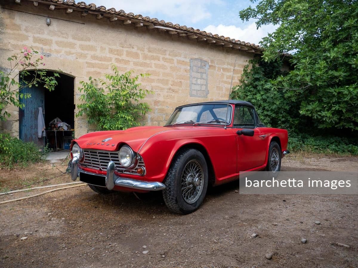 Lot 237 - 1962 Triumph TR4A / barchetta / MediaCenter.PLUS