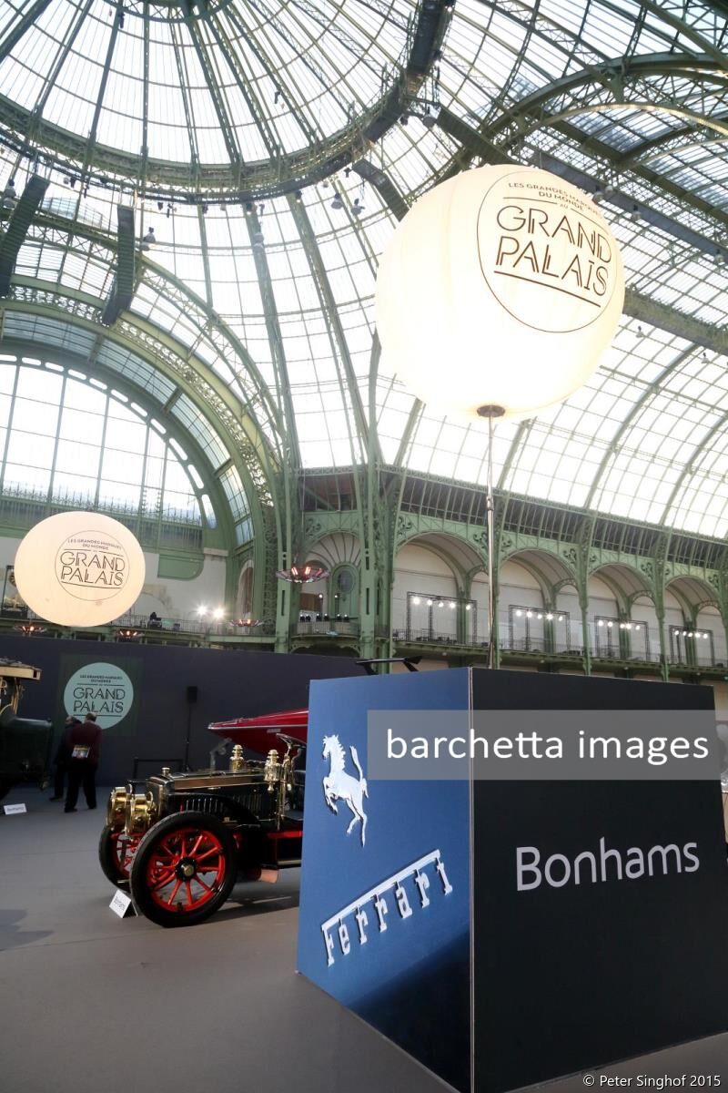 Bonhams Paris 01 / barchetta / MediaCenter.PLUS